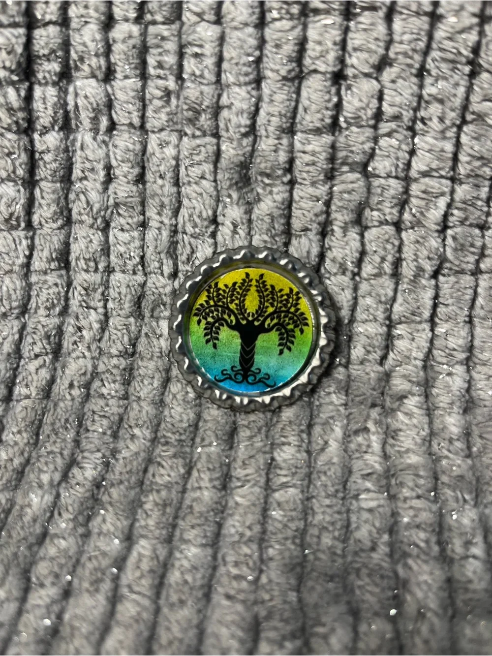 Accents | Tree Of Life Bottle Cap Pendant Yellow To Teal Gradient ...